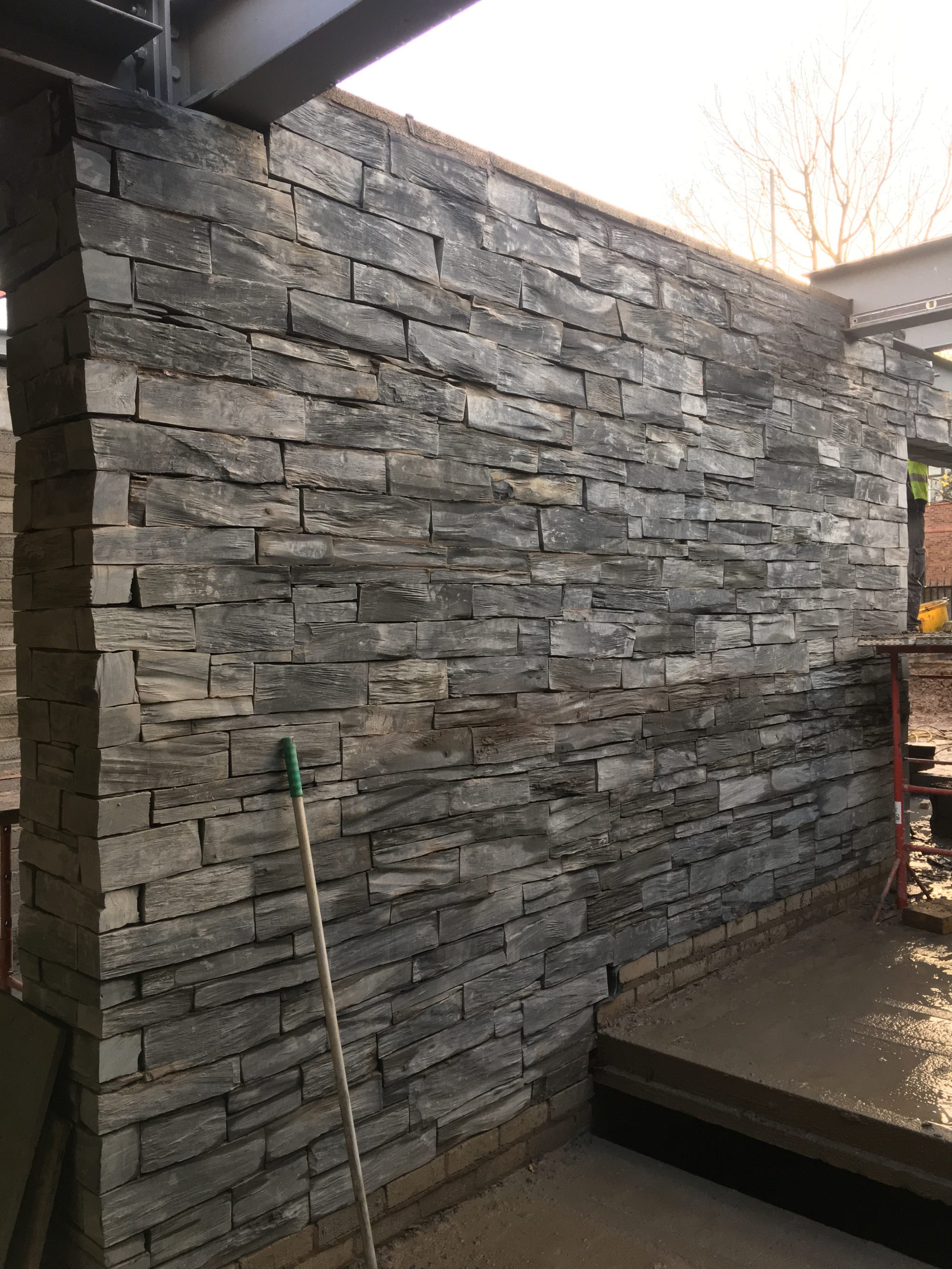 Welsh Pillared Blue Slate Walling - Per Mtr2 - UK Slate