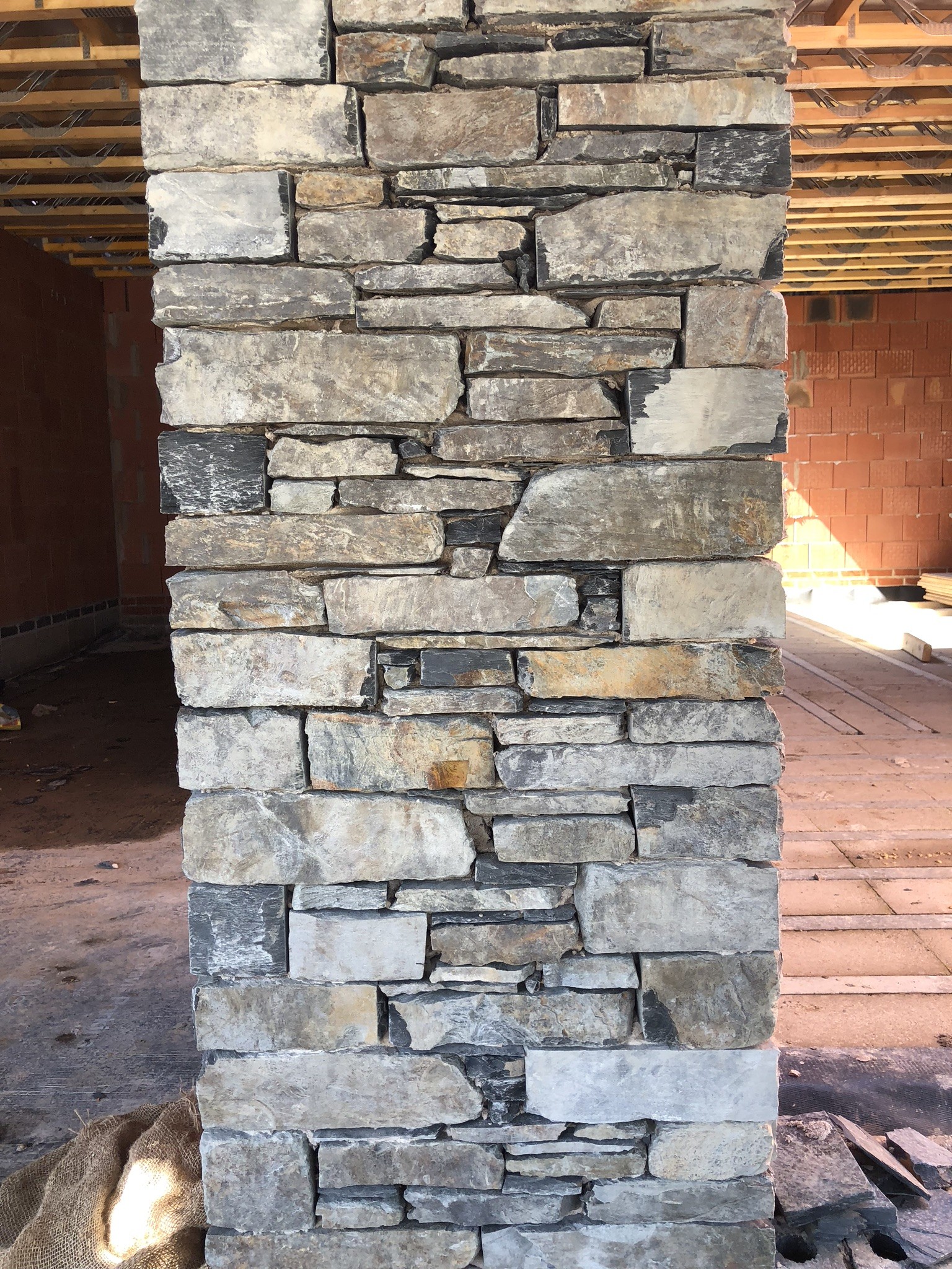 Welsh Rustic Slate Walling - Per Mtr2 - UK Slate