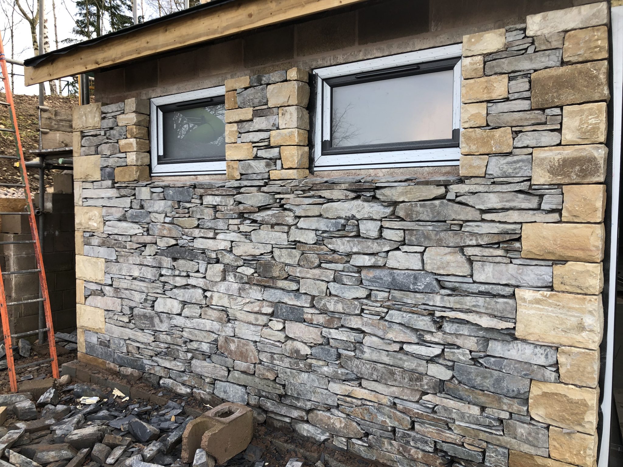 Welsh Rustic Slate Walling - Per Mtr2 - UK Slate